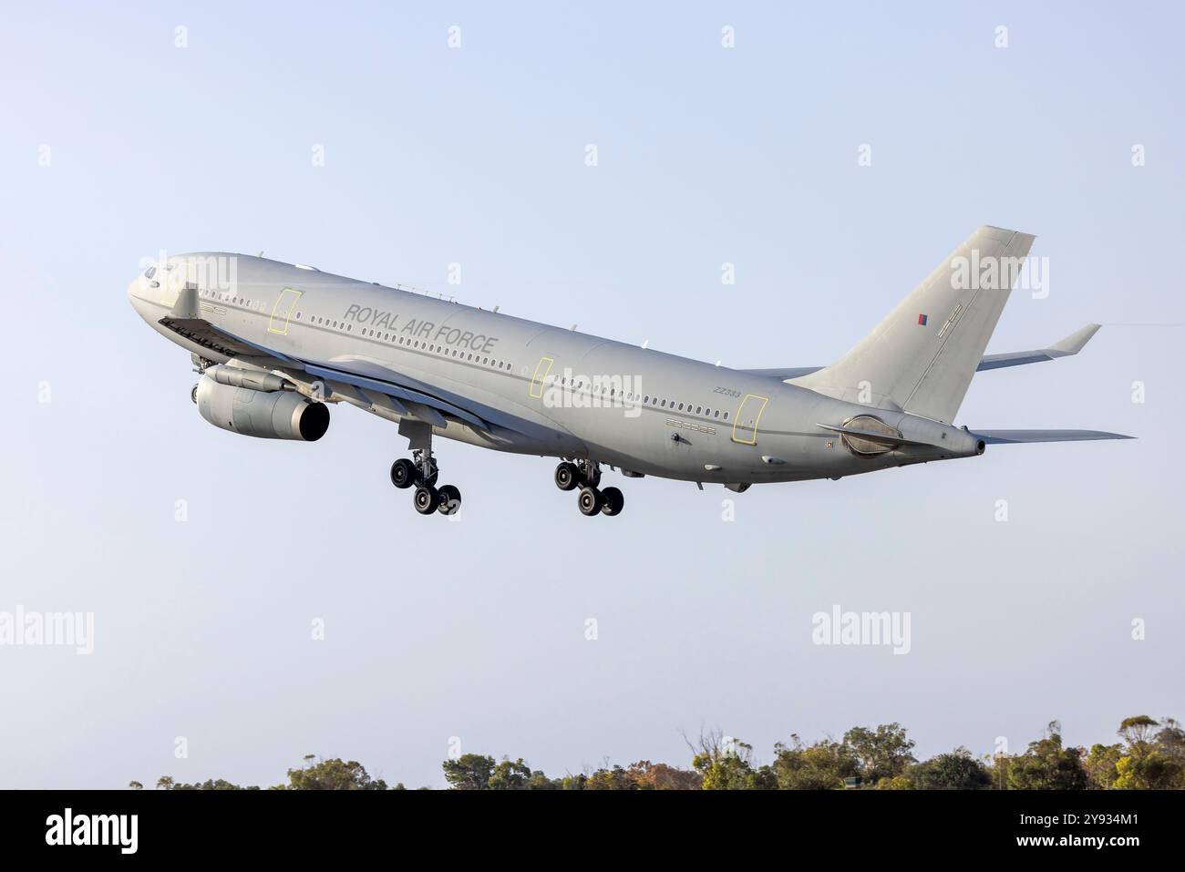 Royal Air Force Airbus A330 Voyager KC3 (A330-243MRTT) (REG: ZZ333 ...