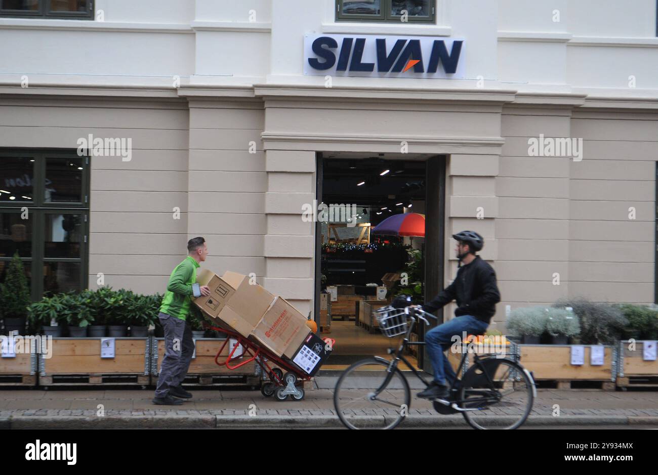Silvan store hi-res stock photography and images - Alamy