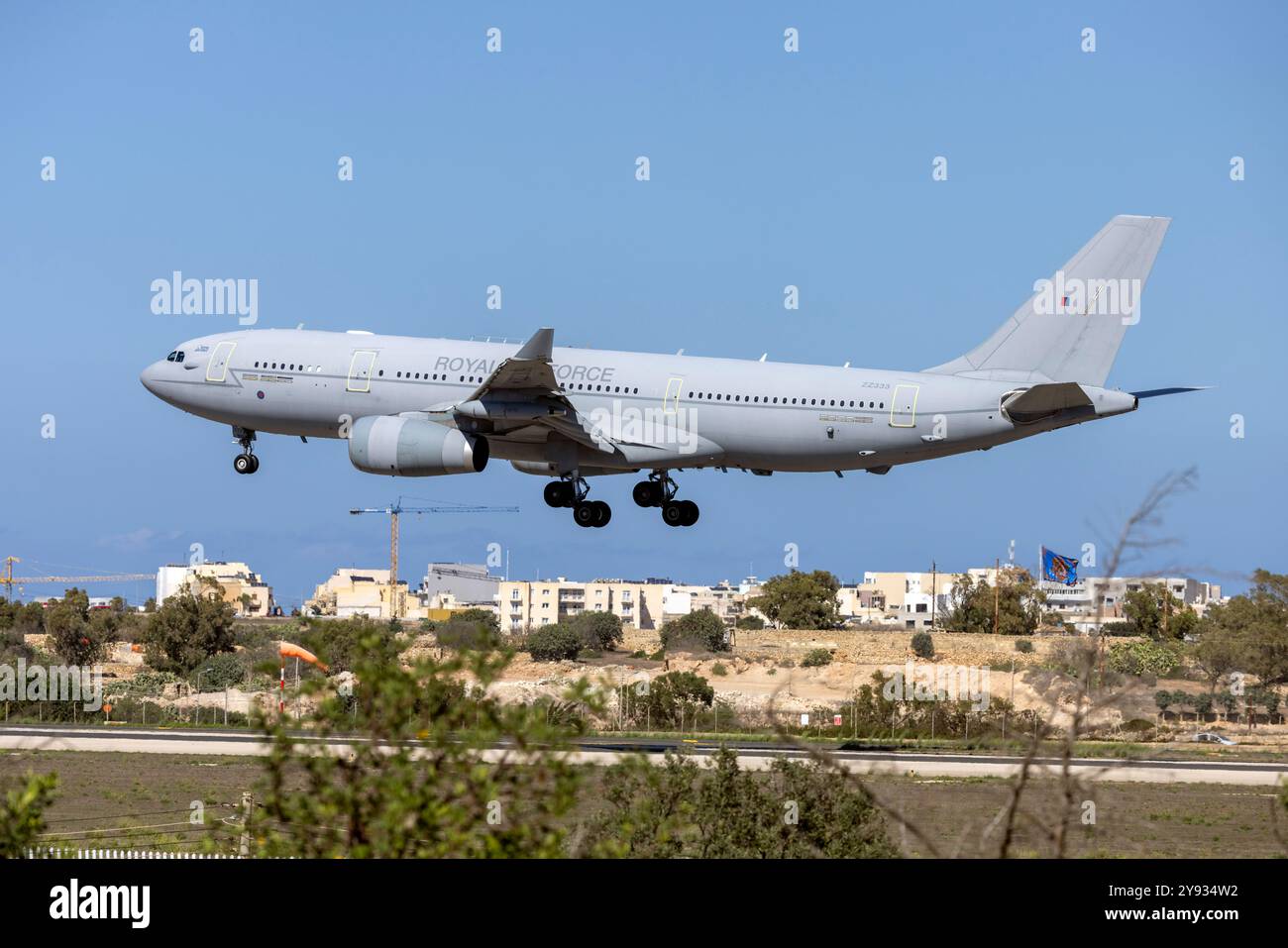 Royal Air Force Airbus A330 Voyager KC3 (A330-243MRTT) (REG: ZZ333 ...