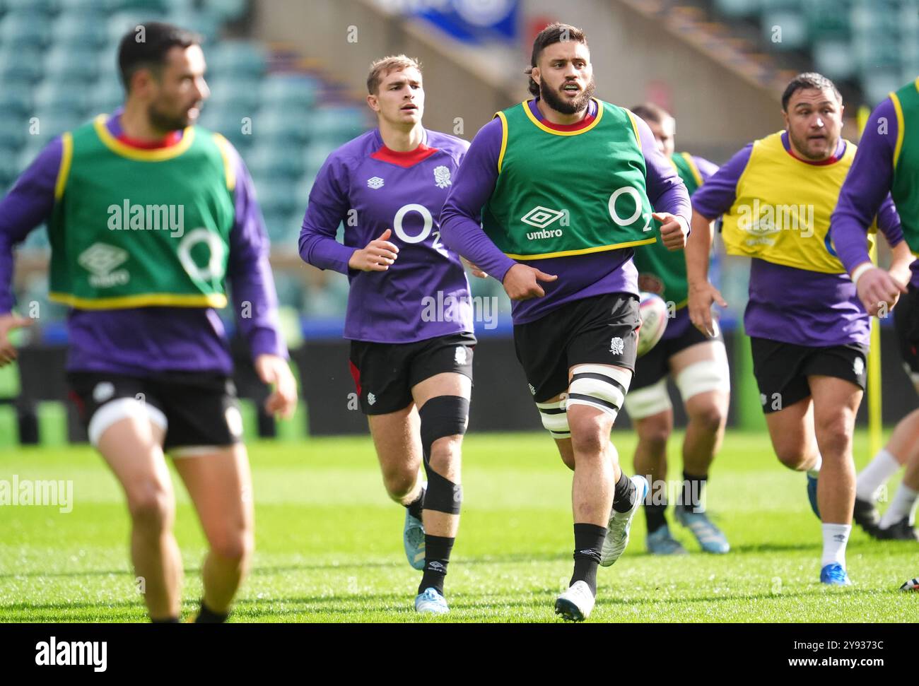 England's Ethan Roots (centre) right and team-mates during a training ...