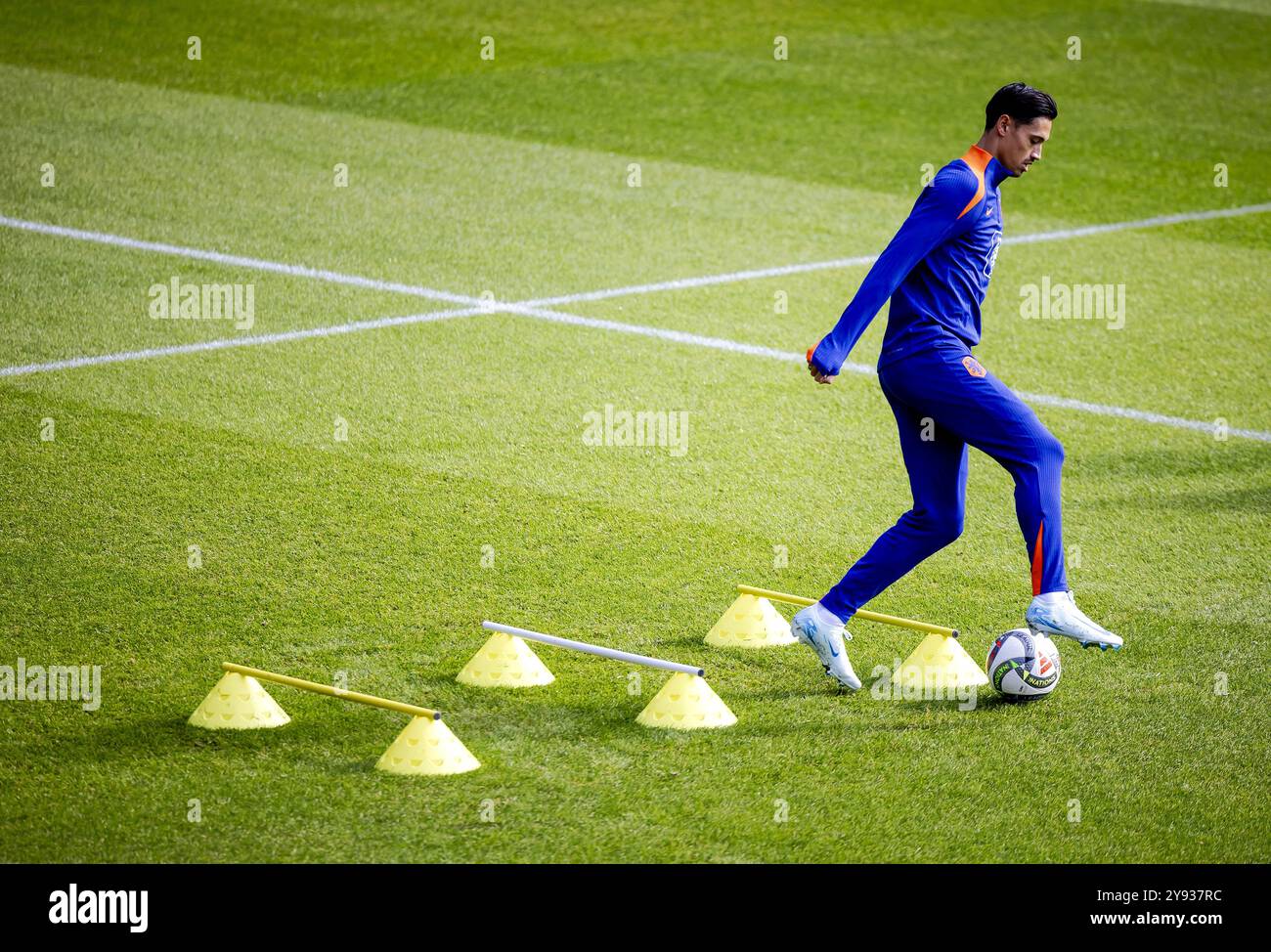 ZEIST - Tijjani Reijnders during a training session of the Dutch ...