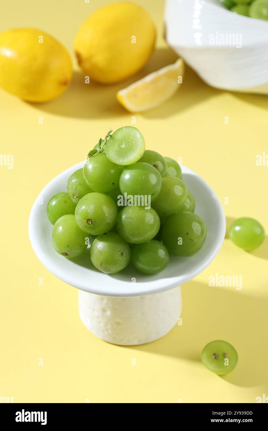 Shine muscat grape hi-res stock photography and images - Alamy