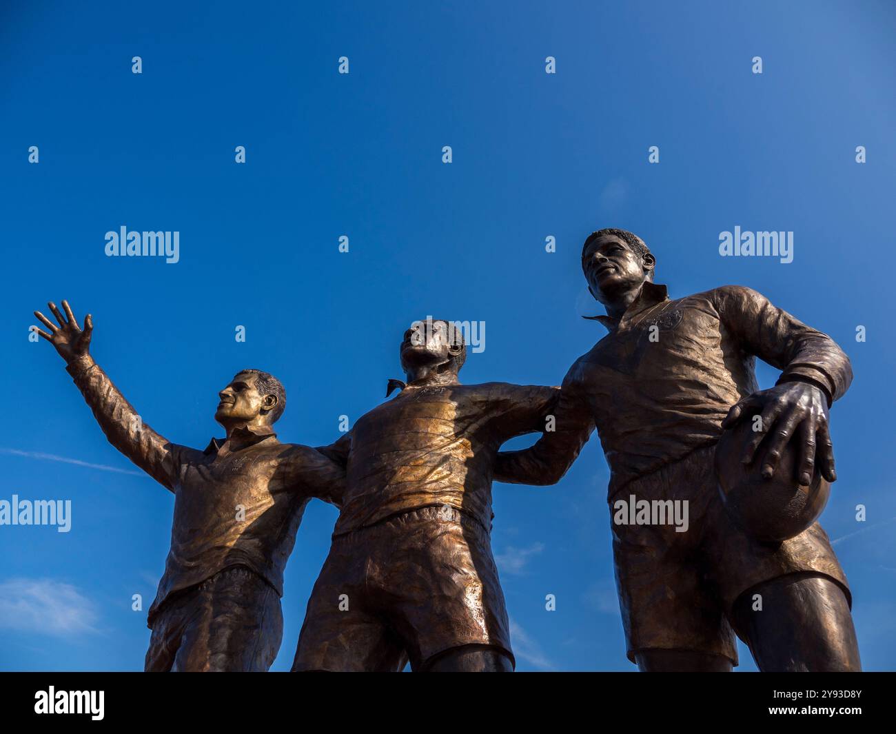 Rugby Players Statue, Wales' Rugby Pioneers, Cardiff Bay, Cardiff ...
