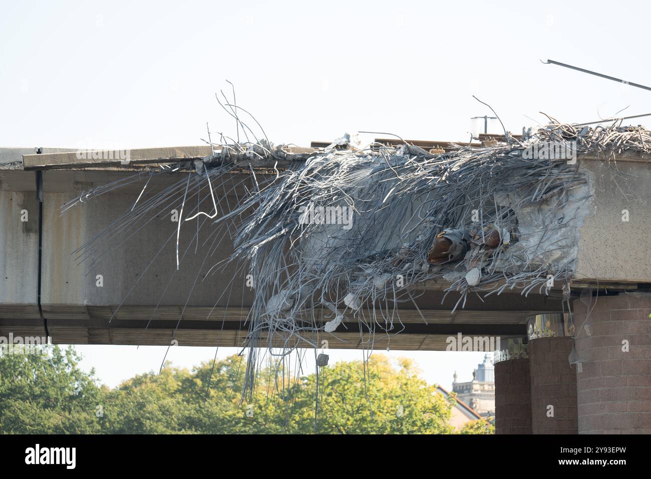 Dresden, Germany. 08th Oct, 2024. A cross-section of bridge section C ...