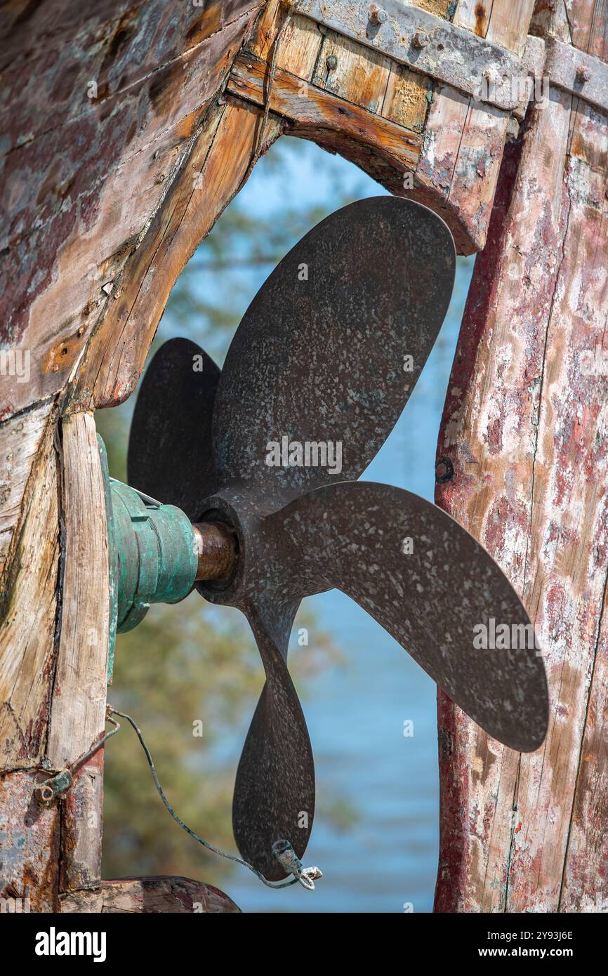 Blades of a propellor hi-res stock photography and images - Alamy