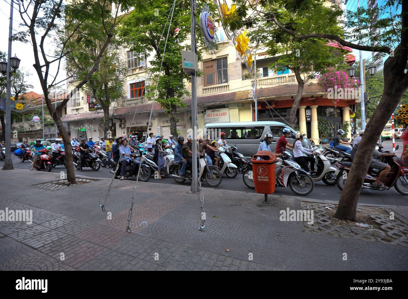 strong motorcycle an road traffic in vietnam motorcycle traffic in ...