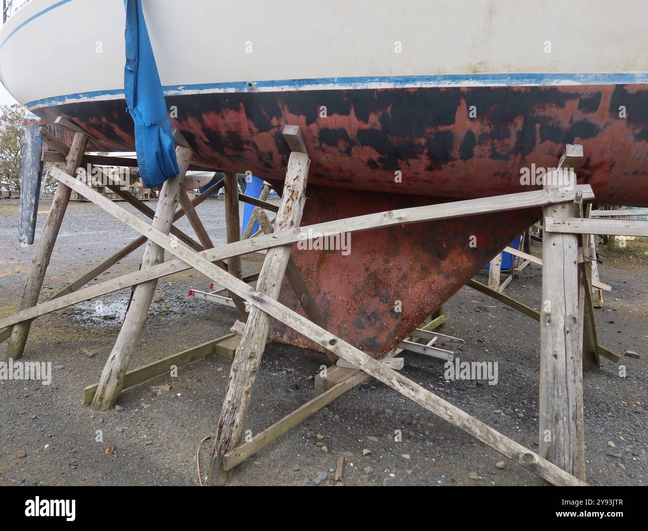 Timber prop hi-res stock photography and images - Alamy