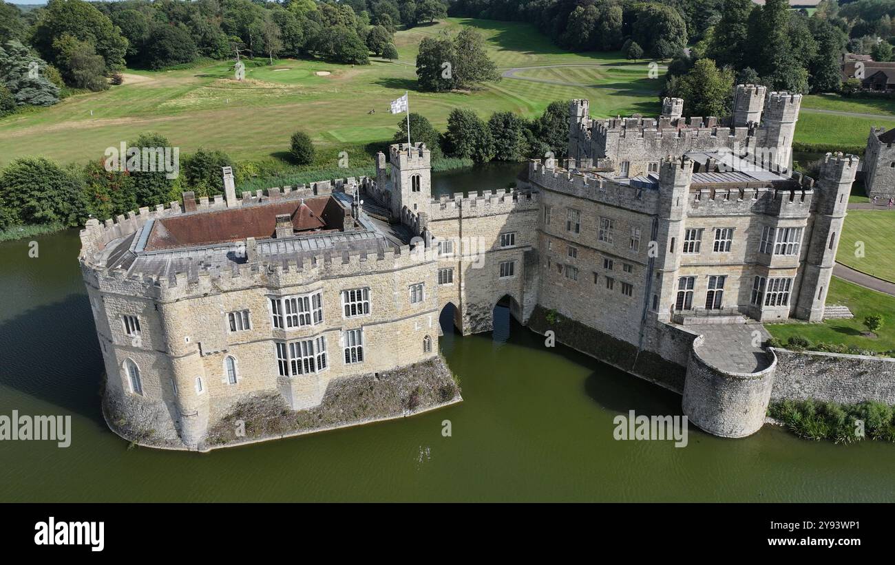 Aerial view of Leeds Castle and moat, southeast of Maidstone, Kent ...
