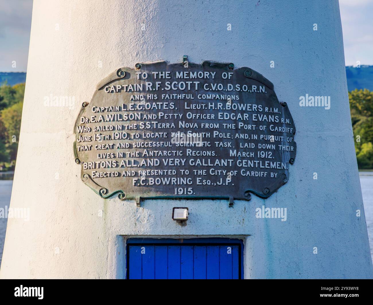The Scott Memorial Lighthouse at Roath Park Lake, detailed view ...