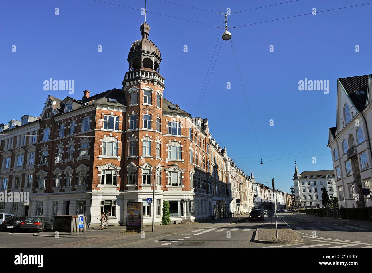 Remarkable building at the corner of Hans Broges Gade and Odensgade ...
