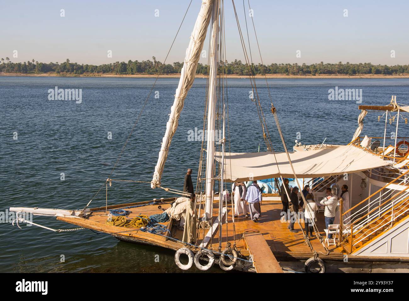 Return of passengers on the Dahabeah, passenger river boat of the ...