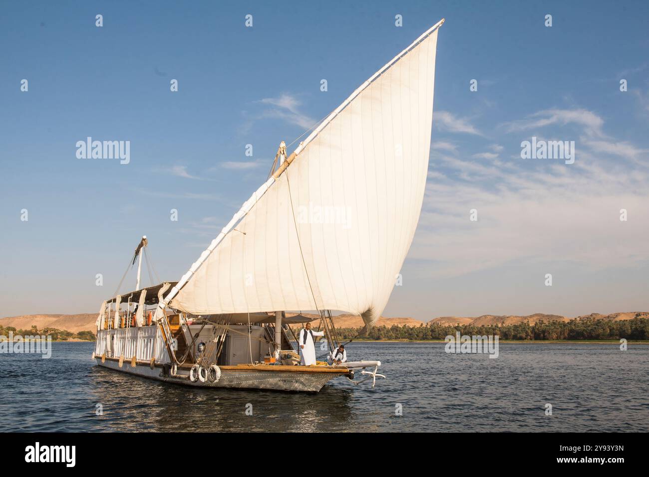 Dahabeah under sail, passenger river boat of the Lazuli fleet, sailing ...