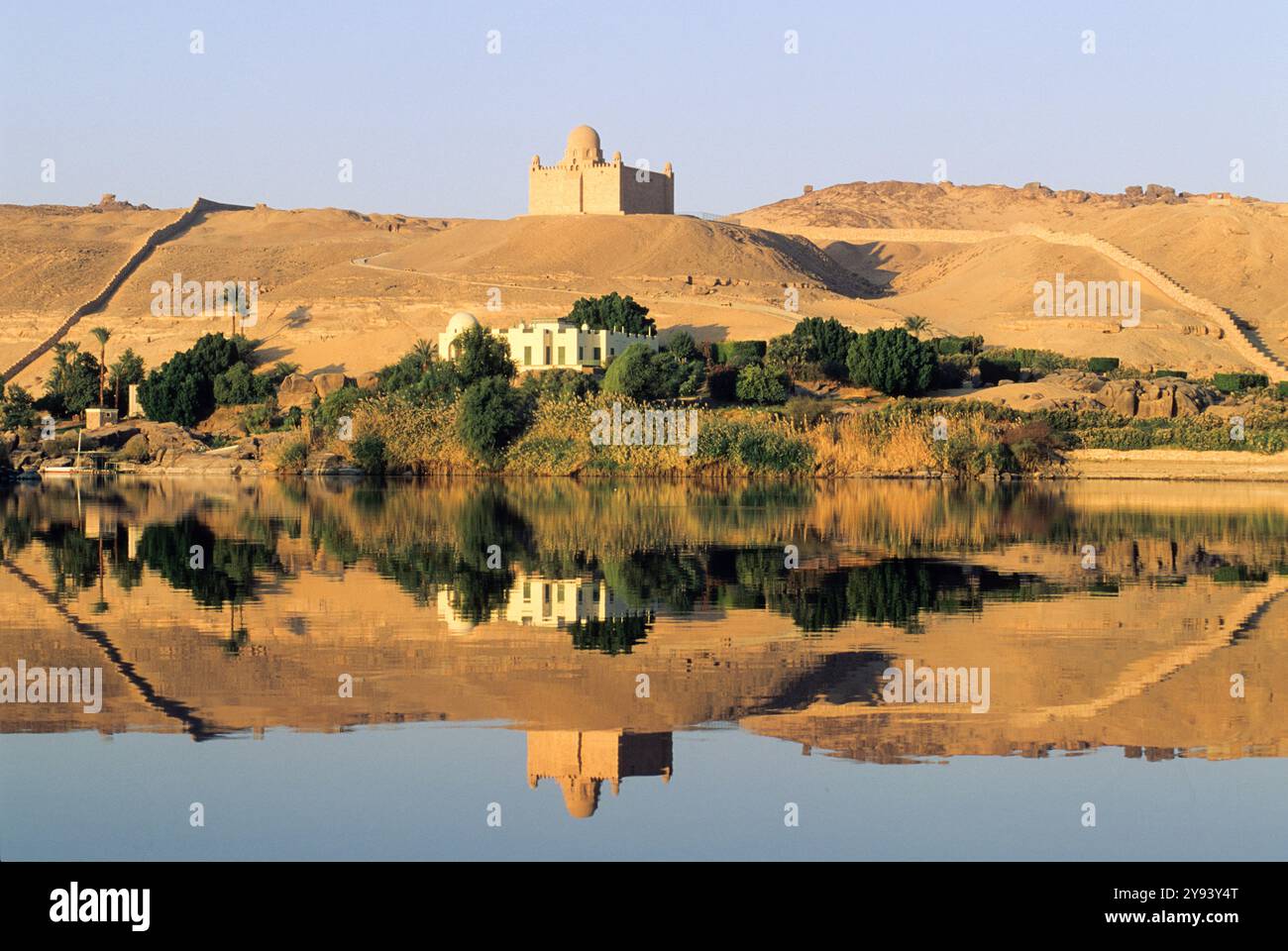 Mausoleum of Sultan Muhammad Shah, Aga Khan III, 1877-1957, Nile river ...