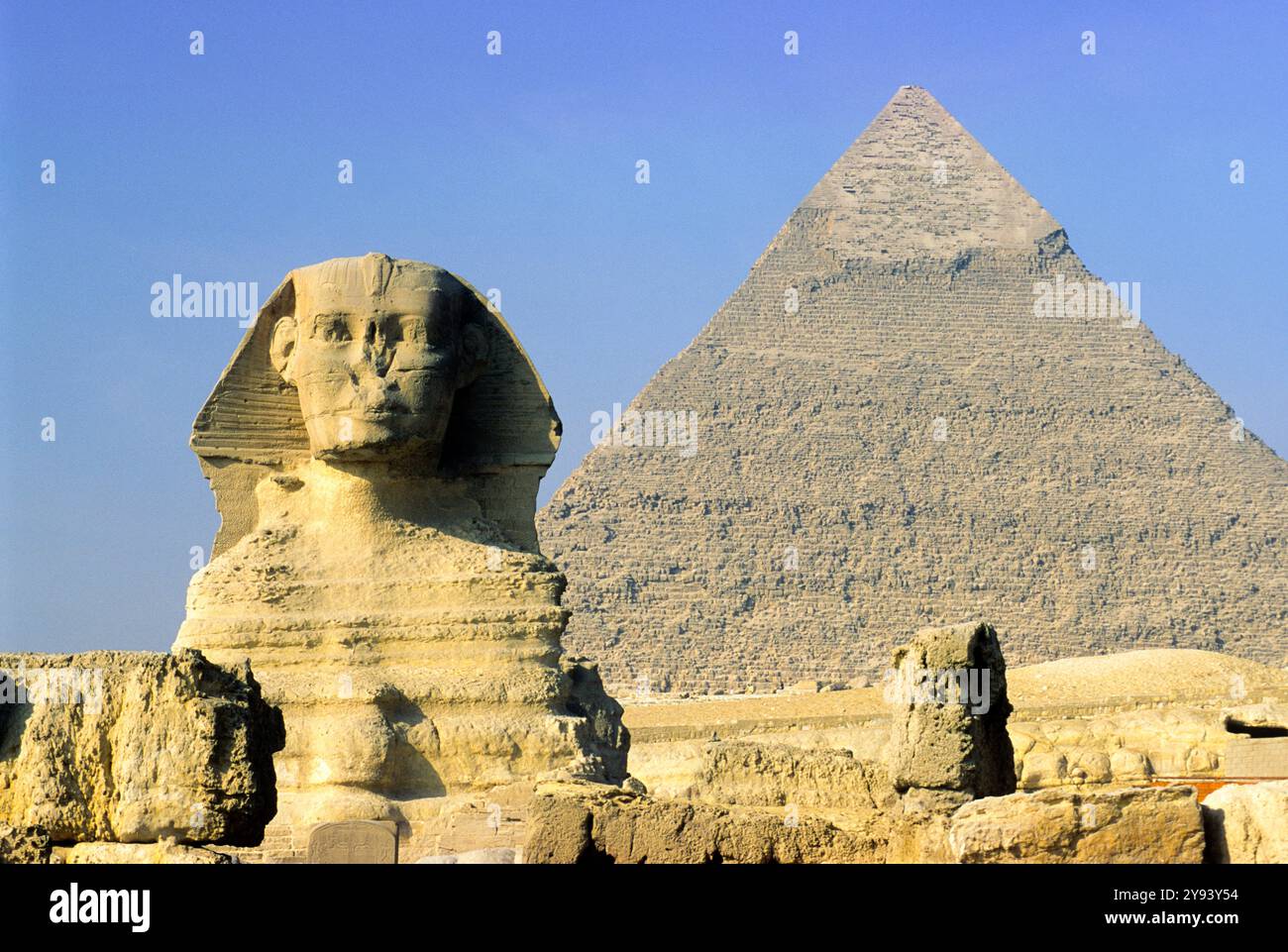 Great Sphinx and Pyramid of Khafre, Giza, UNESCO World Heritage Site ...