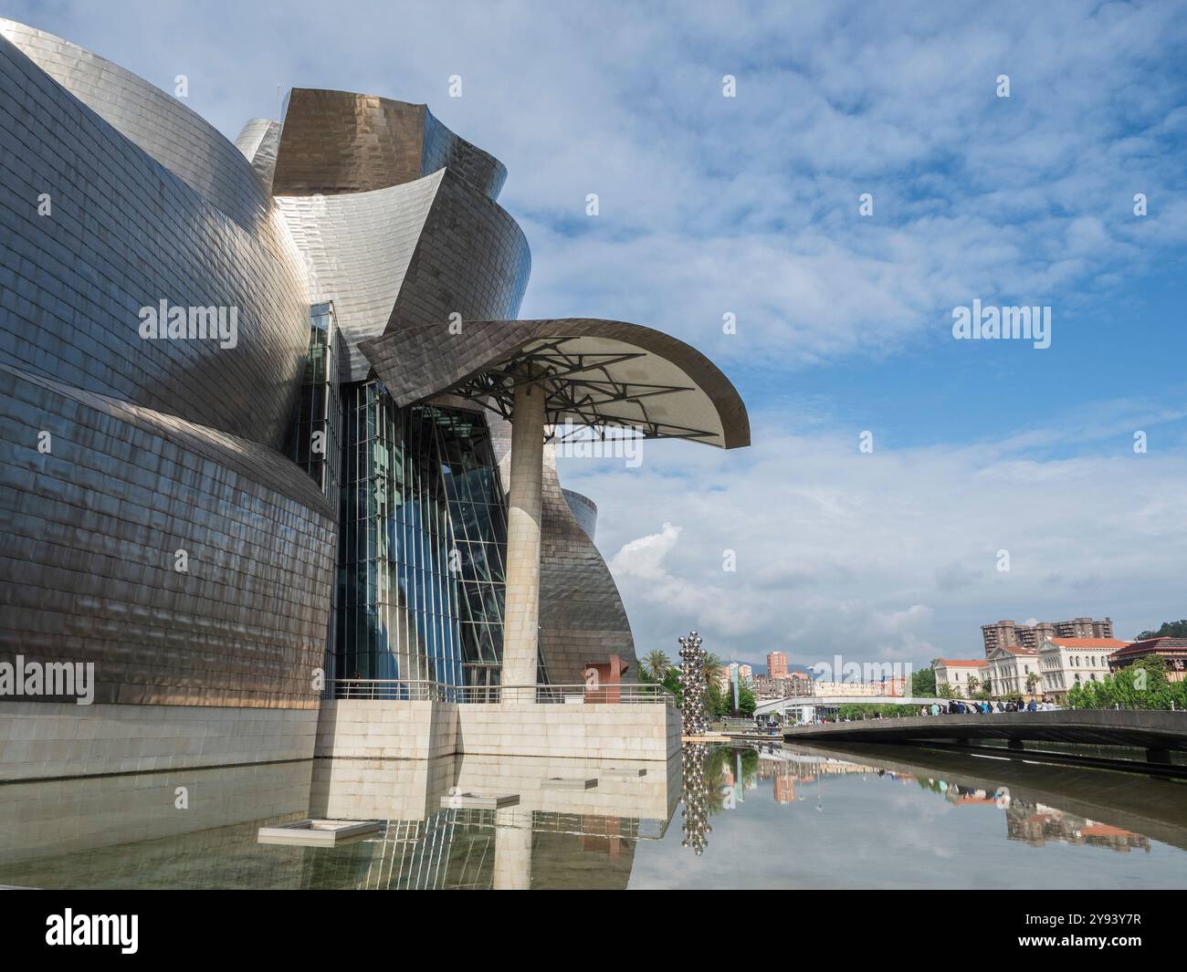 View of the Guggenheim Museum, Architect Frank Gehry, Bilbao, Basque ...