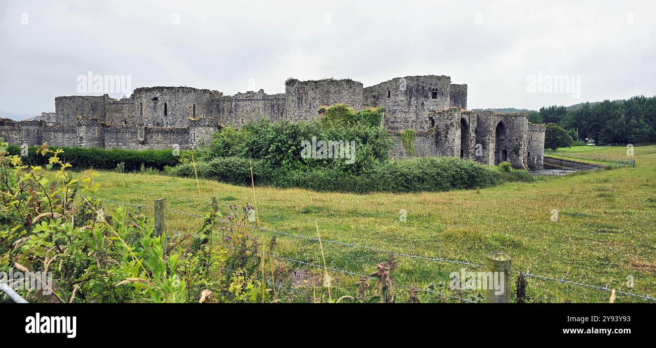 Panorama of Beaumaris Castle, UNESCO World Heritage Site, Anglesey ...