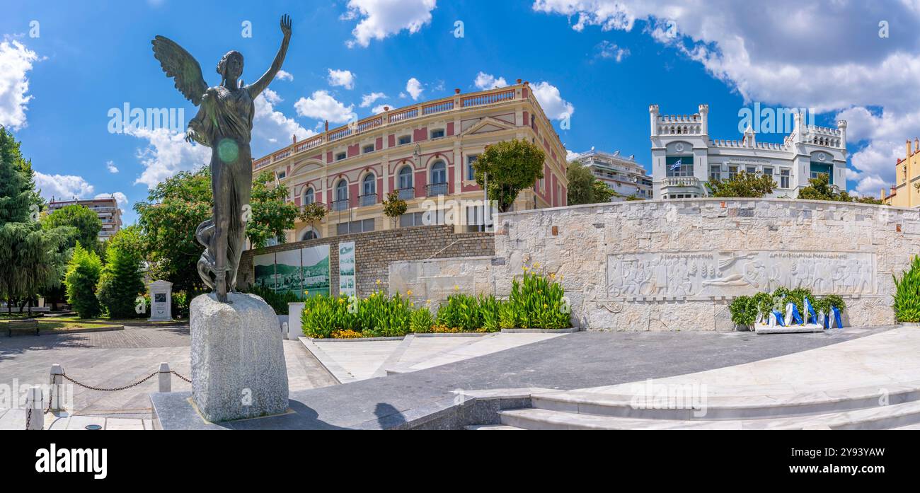 View of Town Hall and Statue of Victory and Kavala Heroes Monument ...