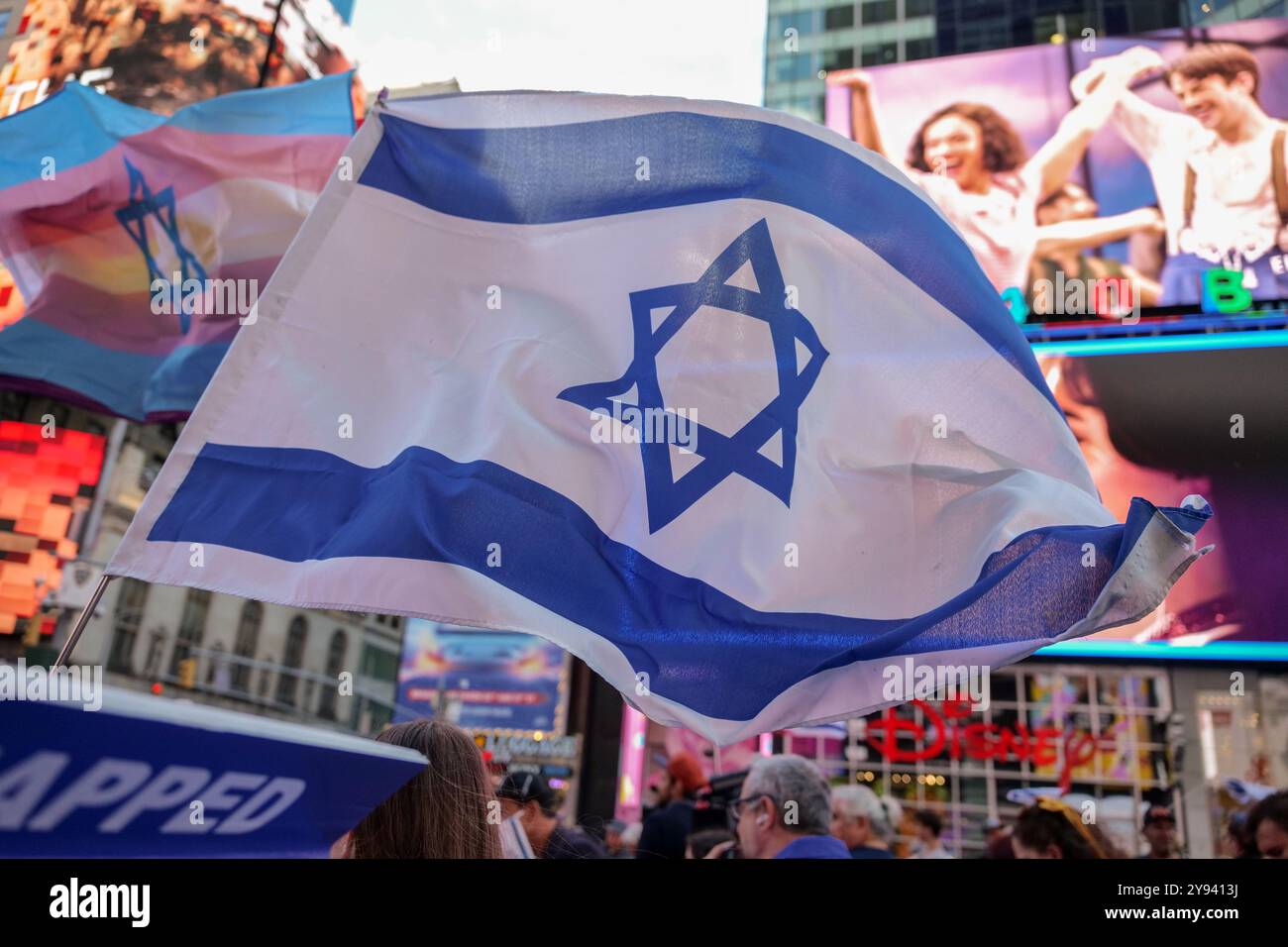 Oneyearanniversary hi-res stock photography and images - Alamy