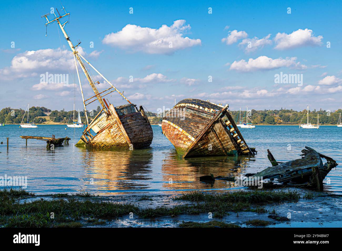Mull graveyard hi-res stock photography and images - Alamy