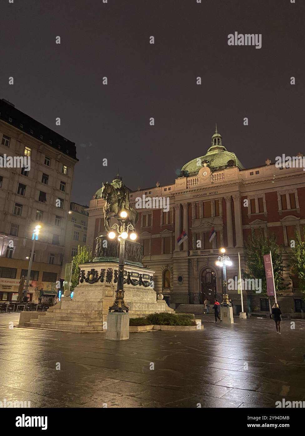 Night view of the Republic Square and National Museum of Serbia in ...