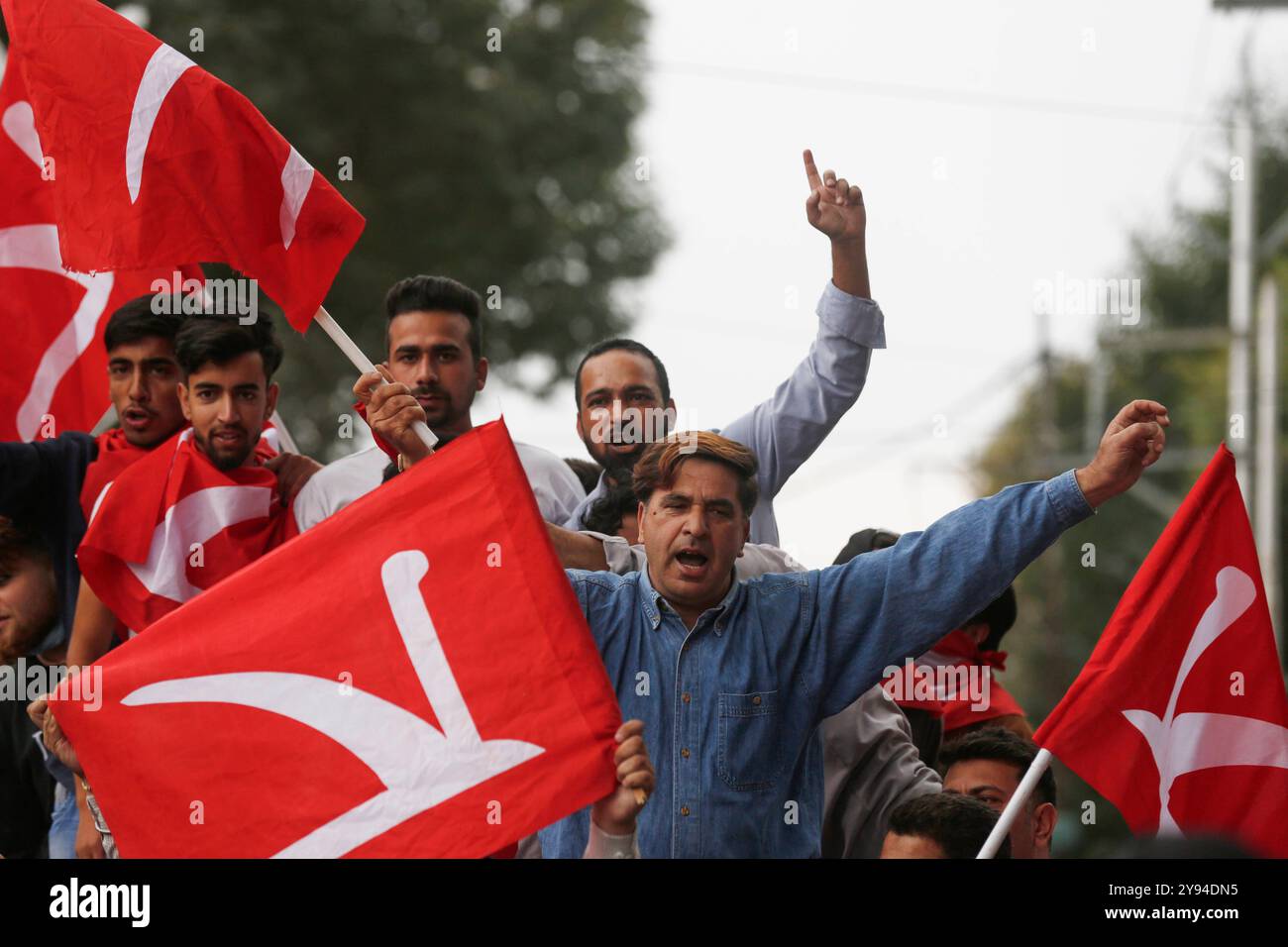Jammu and Kashmir Assembly elections result in India Supporters of ...