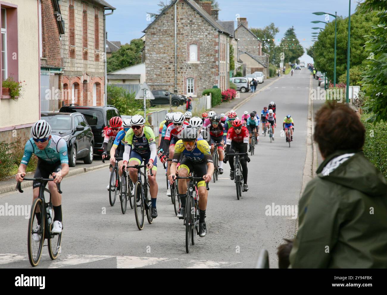 Mantilly street view hi-res stock photography and images - Alamy