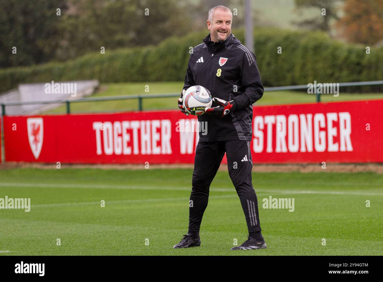 PONTYCLUN, WALES - 08 OCTOBER 2024: Wales’ Goalkeeping Coach Martyn ...
