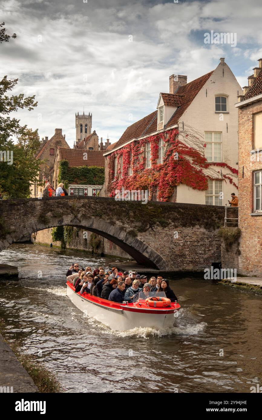 Belgium, Flanders, Bruges, Groenerei, sightseeing boat approaching ...