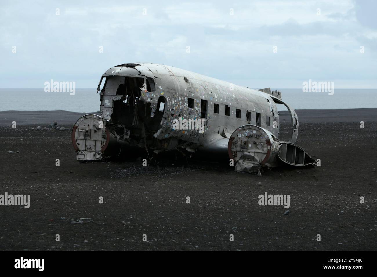 Landscape picture on Iceland, Wrecked DC-3 Plane on Sólheimasandur ...