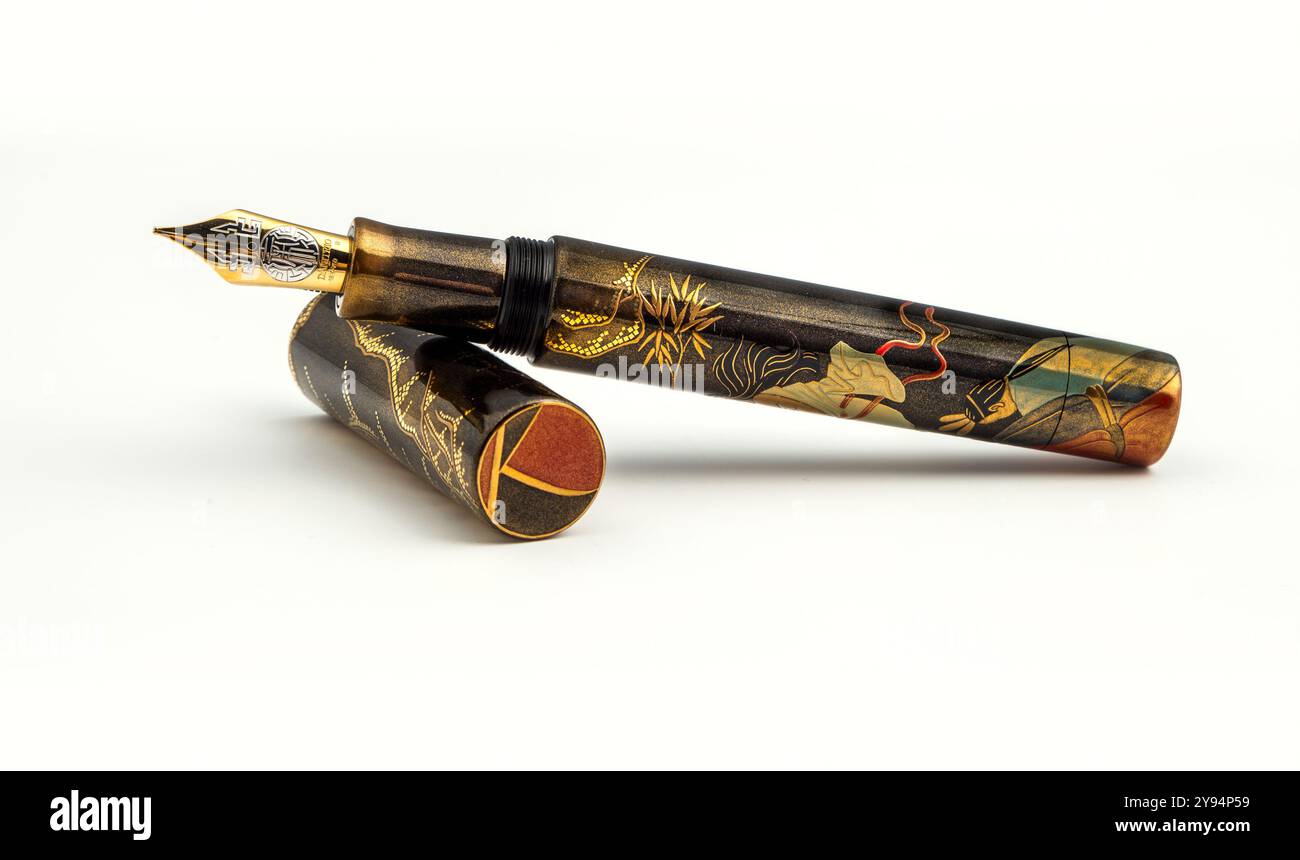 Luxury fountain pen exclusive Stock Photo - Alamy