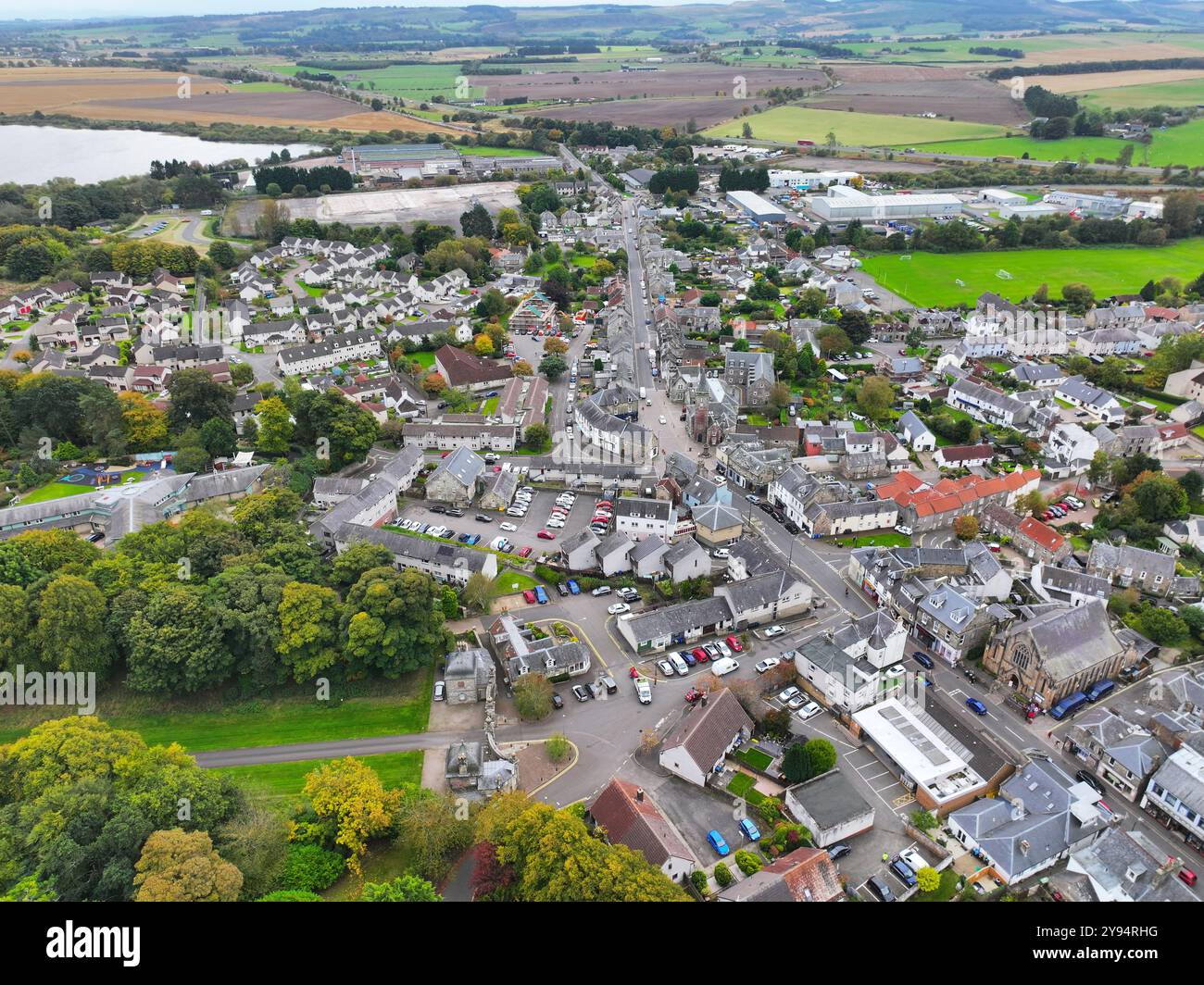 Kinross town centre hi-res stock photography and images - Alamy