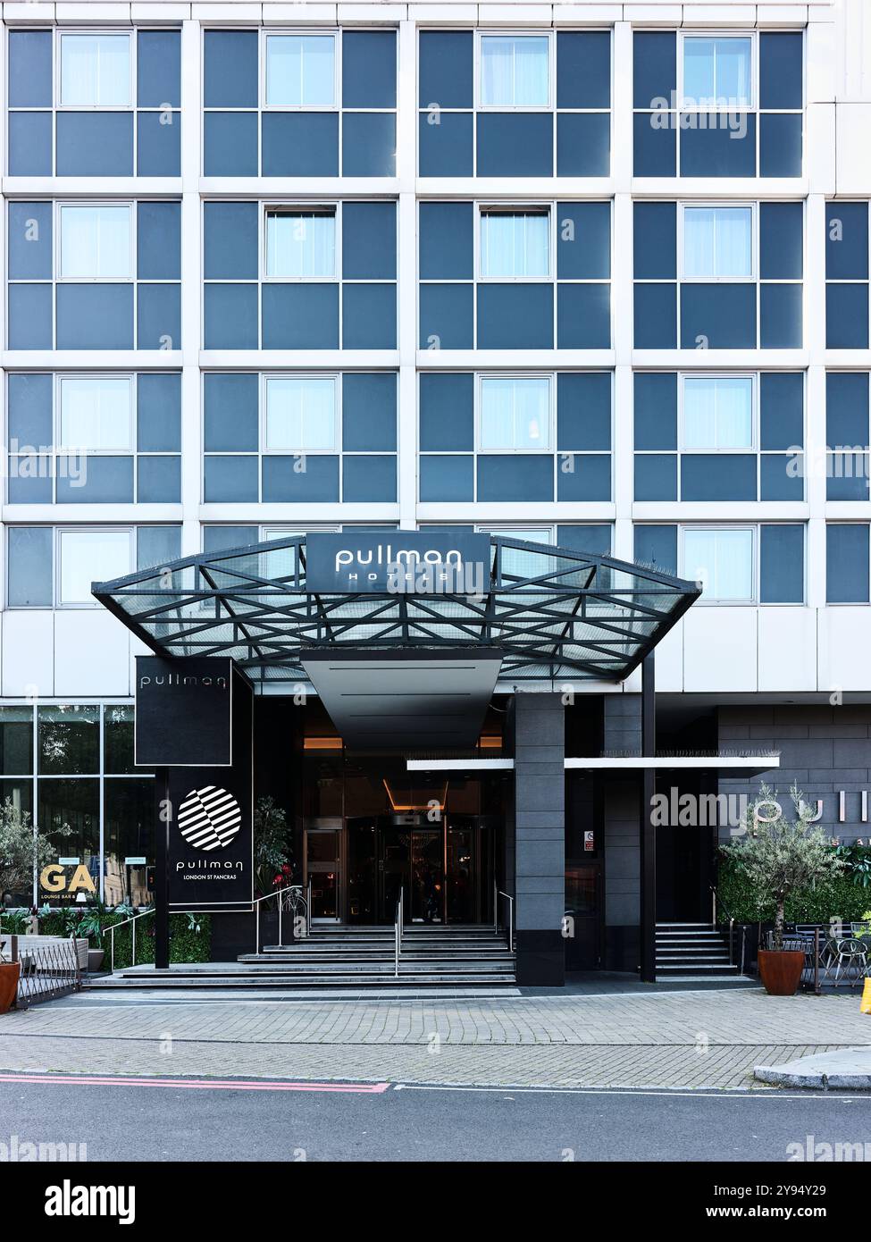 Pullman St Pancras London hotel, England Stock Photo - Alamy
