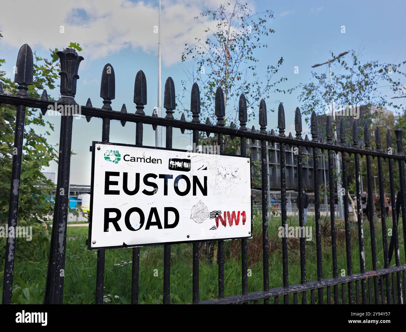 Road sign for Euston Road London, England Stock Photo - Alamy