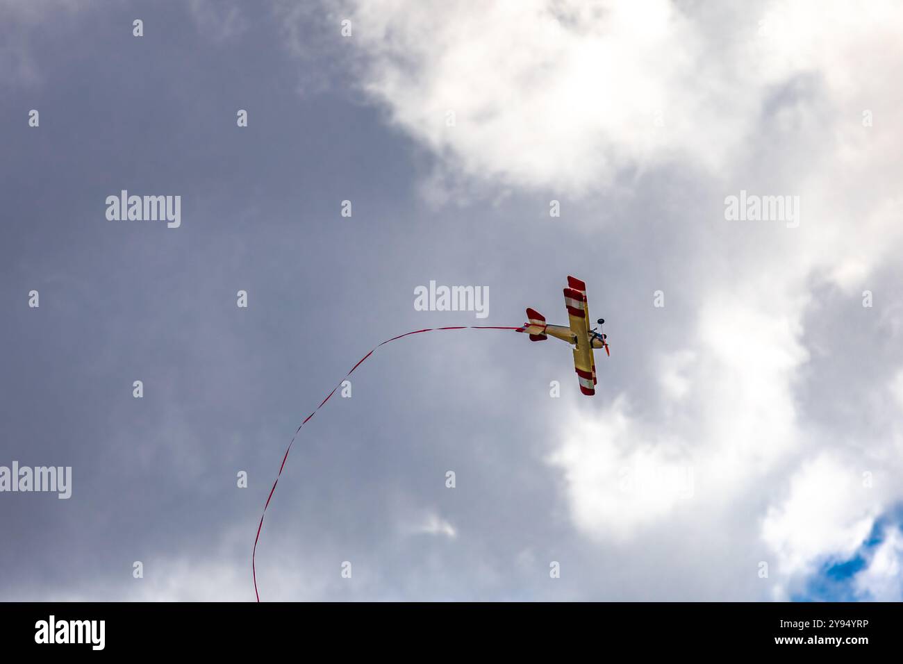 Display of aircraft models from World War II and World War I radio ...