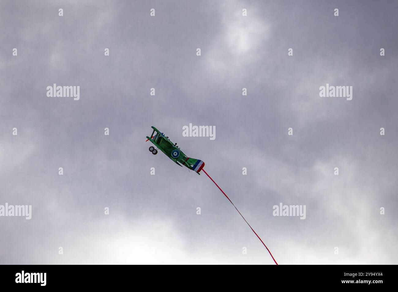 Display of aircraft models from World War II and World War I radio ...