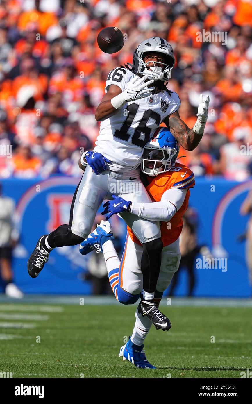 Denver Broncos punter Riley Dixon (9) knocks down a pass against Las ...