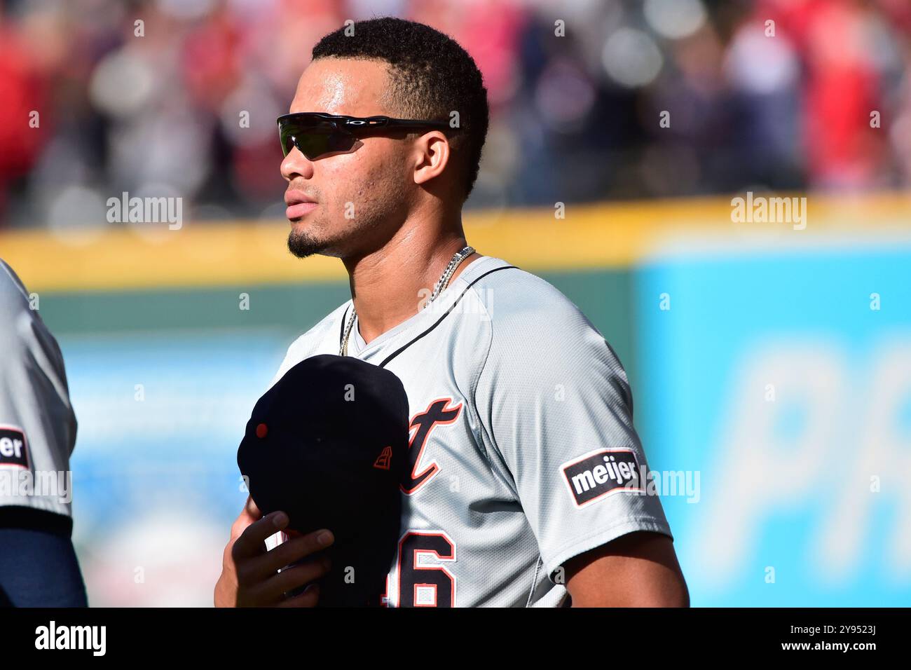 Detroit Tigers' Wenceel Perez pauses for the National Anthem before ...