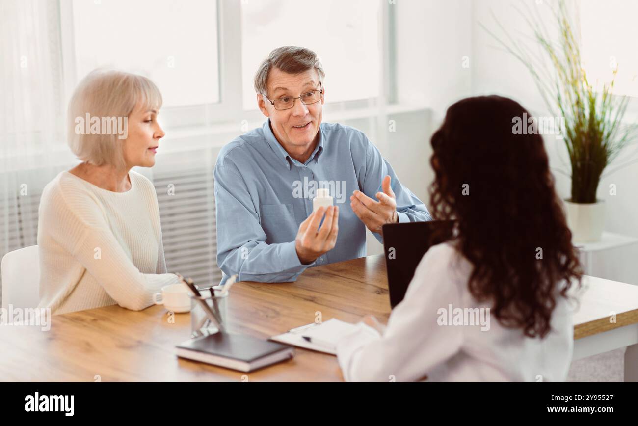 Mature woman asking adult hi-res stock photography and images - Alamy