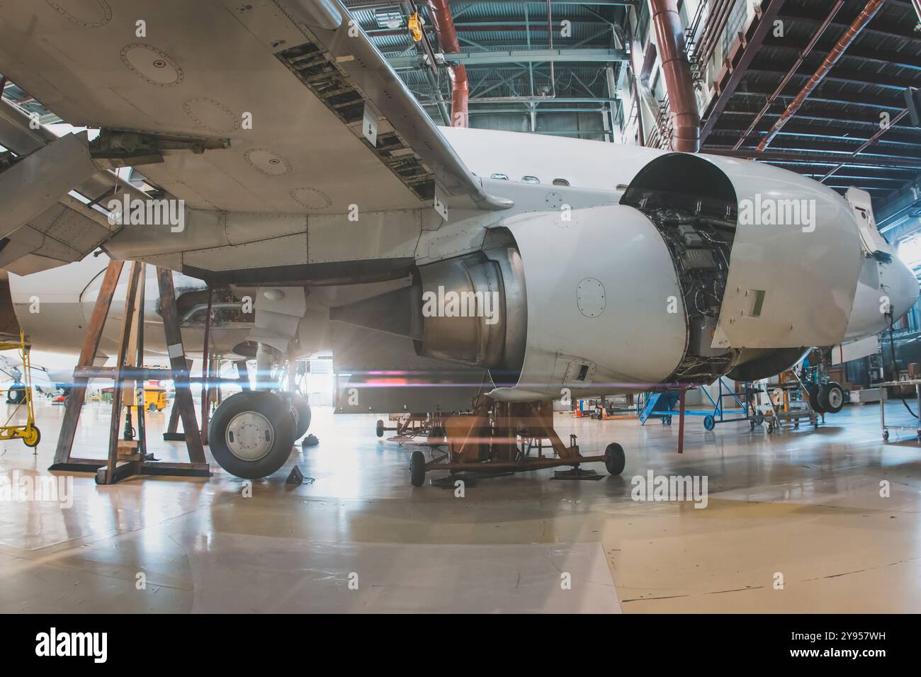 Jet engine turbine parts hi-res stock photography and images - Alamy