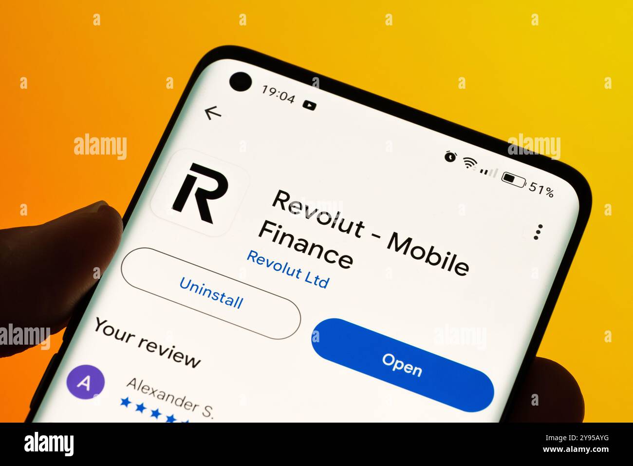 Revolut updates 2024 hi-res stock photography and images - Alamy