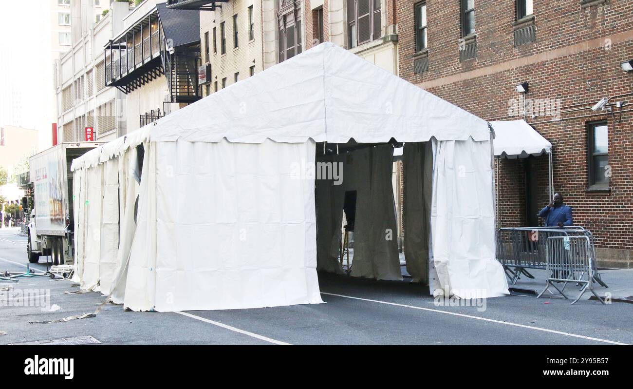 New York, NY, USA. 8th Oct, 2024. A tent set-up for the arrival of Vice ...