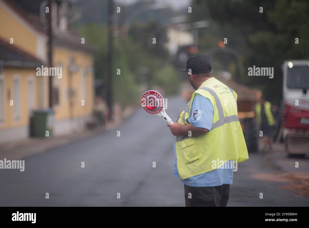 traffic management and road signs, visual information and warnings in ...