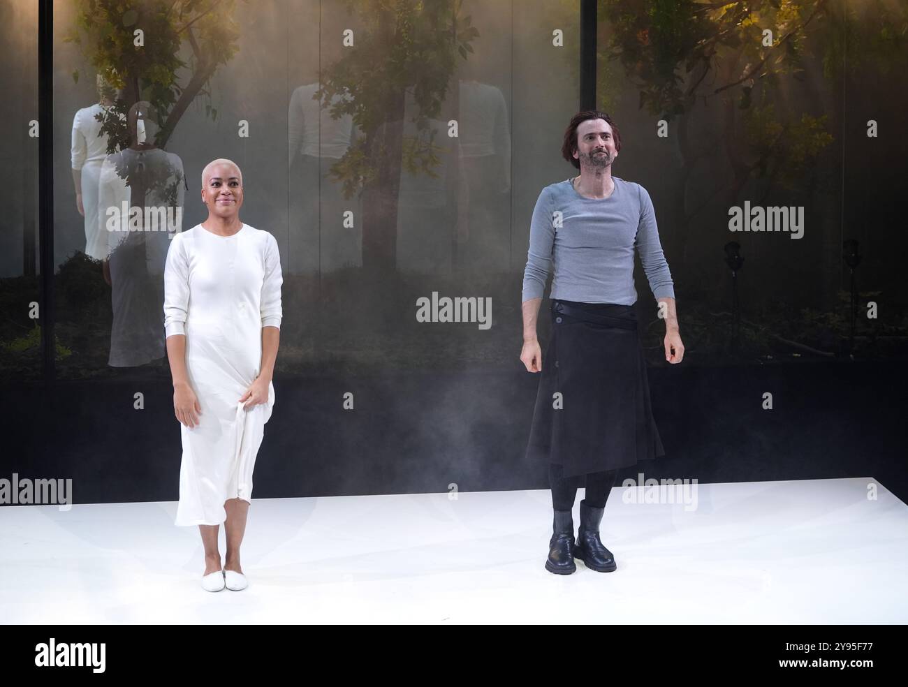Cush Jumbo and David Tennant during the curtain call at the West End ...