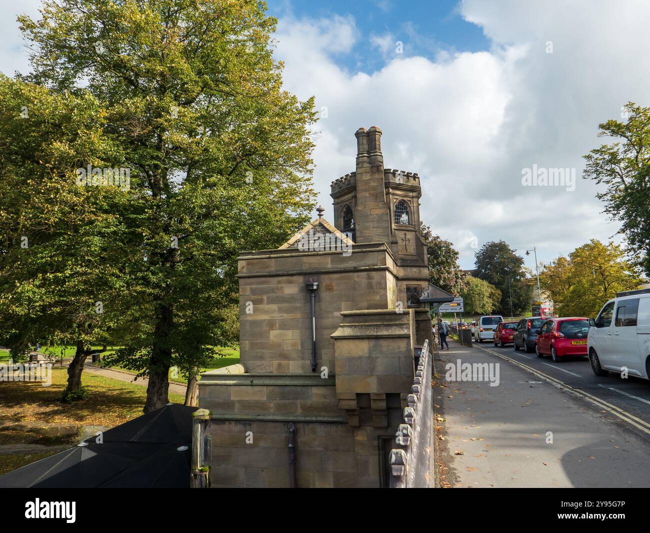 Gatehouse beside the Skeldergate Bridge in York Stock Photo - Alamy