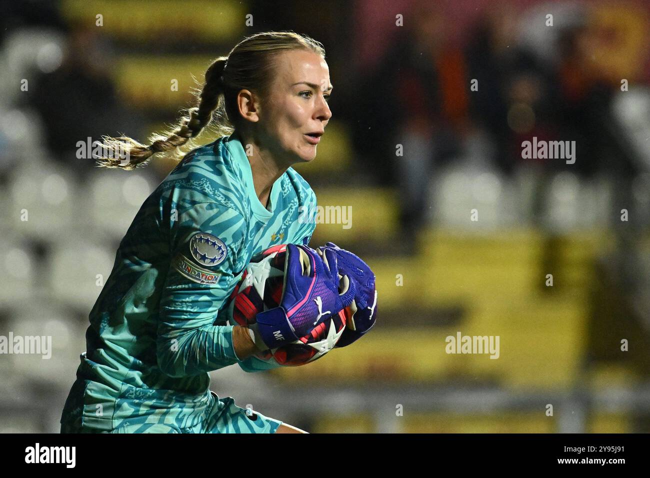 Merle Frohms of VfL Wolfsburg in action during Group A - Day 1 - UEFA ...