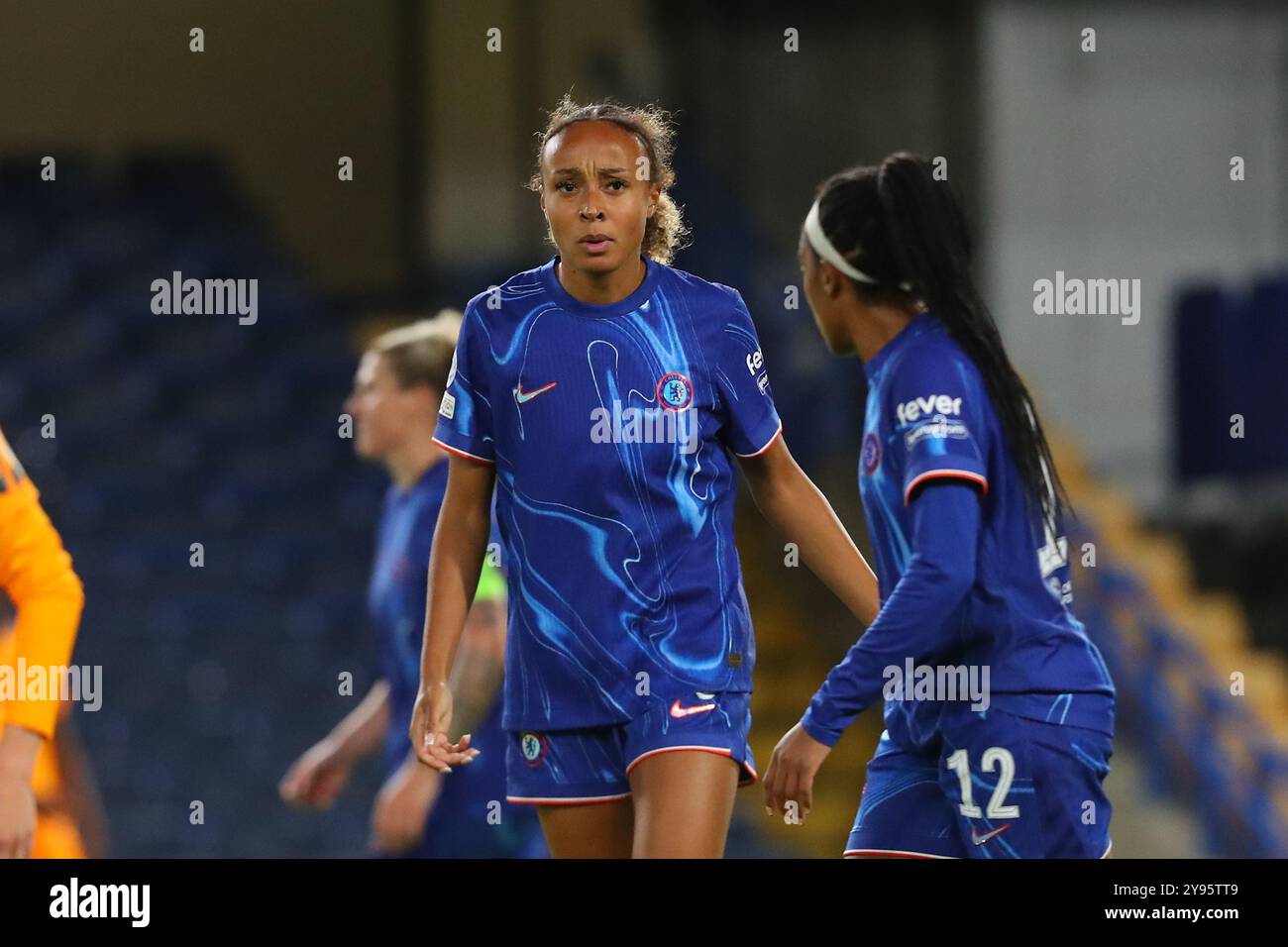 Real madrid womens champions league hi-res stock photography and images ...