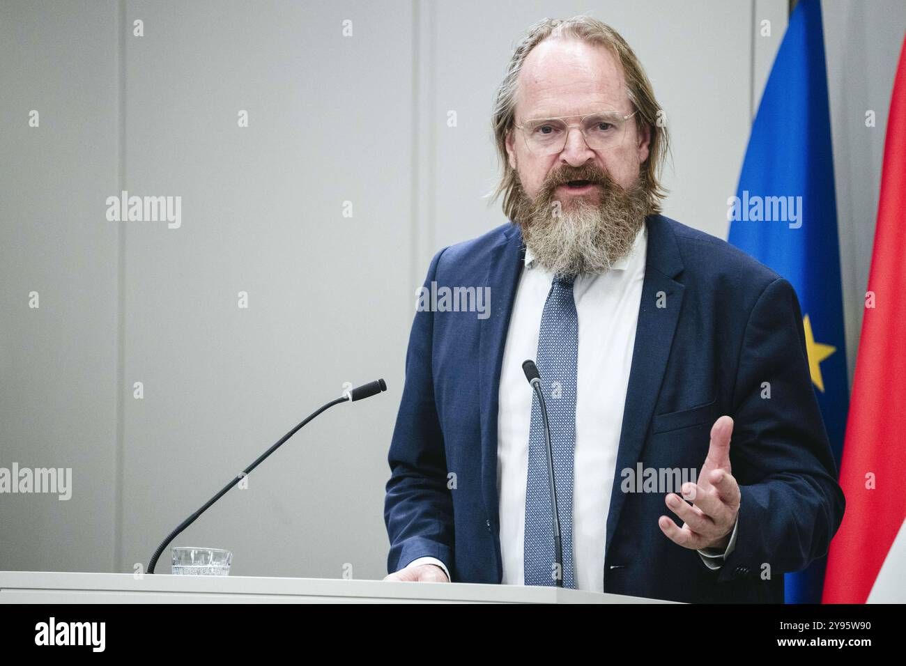 General considerations upper house hi-res stock photography and images ...