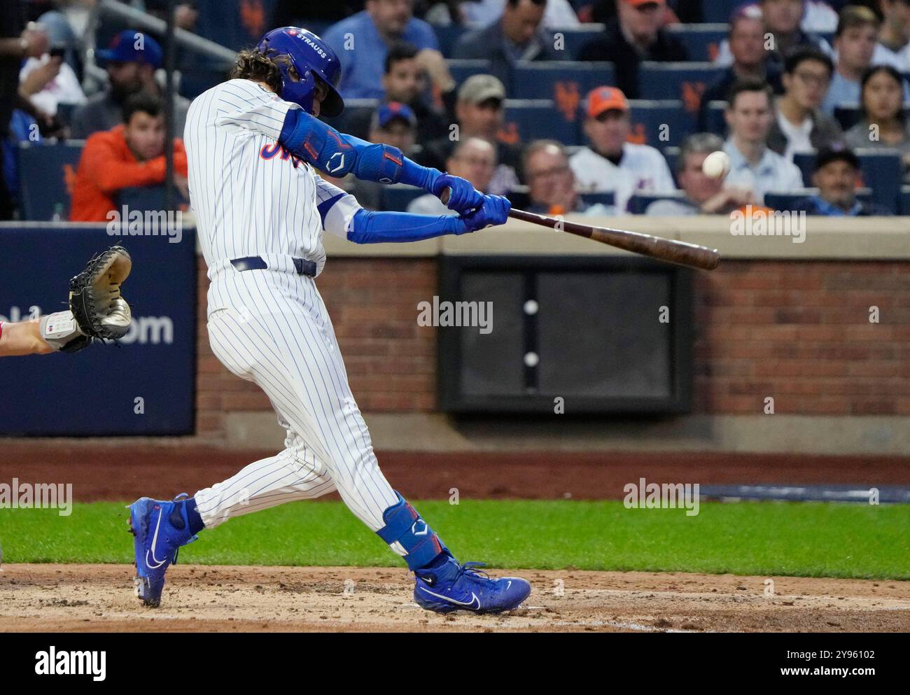 New York, United States. 08th Oct, 2024. New York Mets Jesse Winker ...