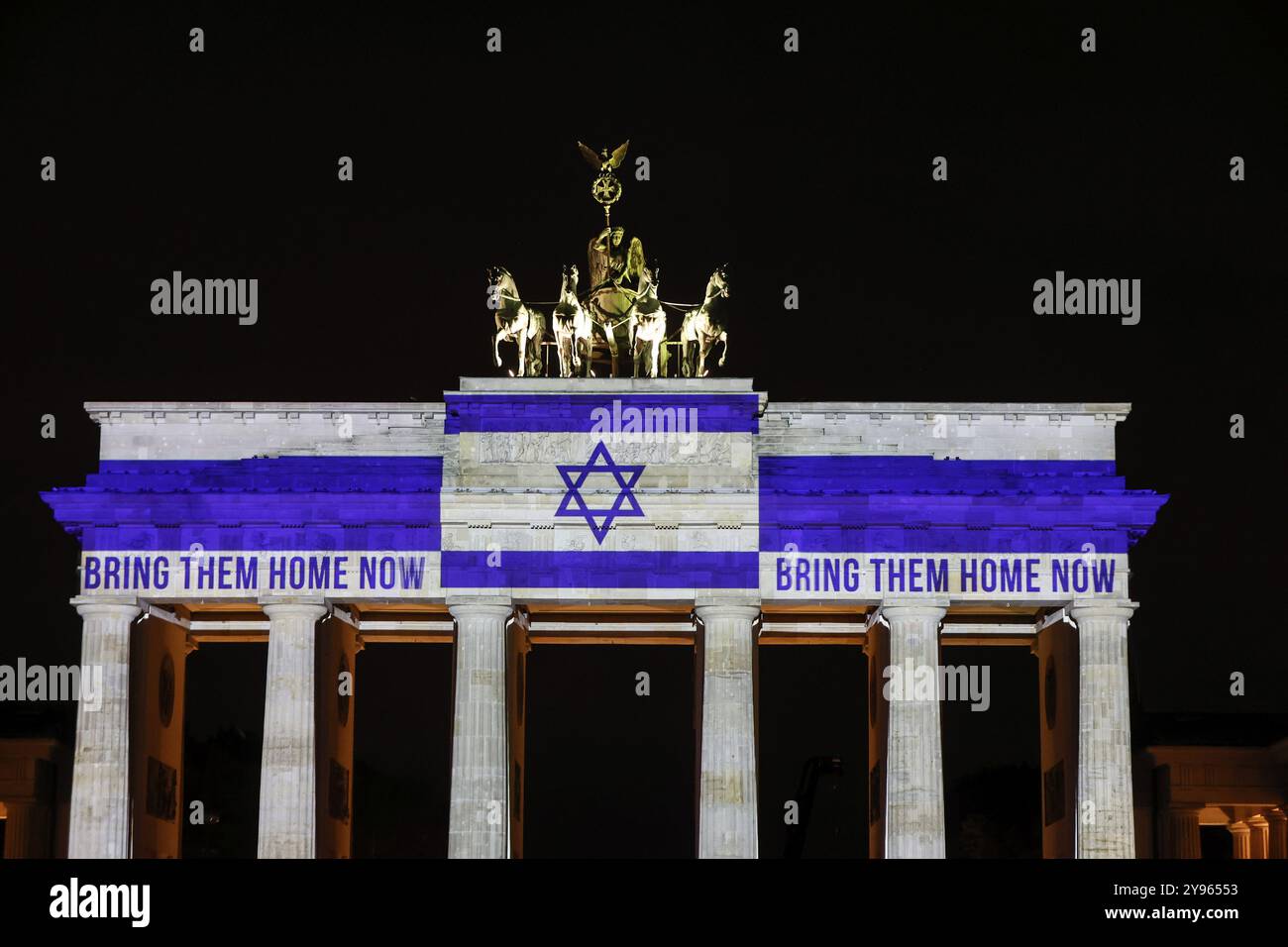 Light installation at the Brandenburg Tor in solidarity with the ...
