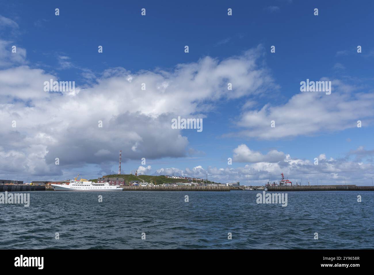 View from south-east to harbour facilities, Unterland and Oberland ...